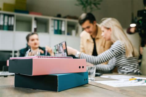 how to build and manage a software development team