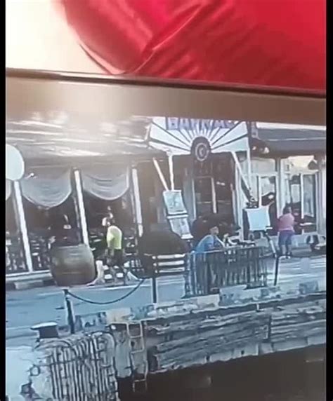 В Крыму задержали ждуна сфотографировавшего заукраинскую записку на фоне пораженного штаба