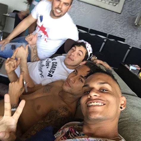 Neymar Júnior 🇧🇷 On Instagram “na Ellevenwear Hoje 😍” Neymar