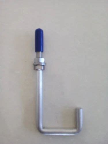 White L Pipe Hooks At ₹ 18 Kg In Boisar Id 2853528623448