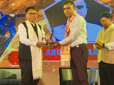 Meraj Ahmed On Linkedin Northeast Healthcare Excellence Award23 Radisson Blu Guwahati Dr Arup