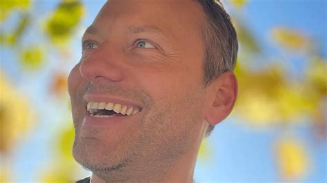 Орлин Павлов разбил врата за да успее да се качи на сцената Звезди Woman Bg