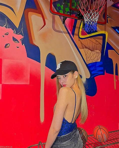 Pin oleh 𝘧𝘰𝘳 𝘪𝘵𝘻𝘺 있지 𓄹 di itzy