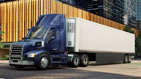 Mack Anthem Vs Mack Pioneer Whats The Difference Between These Class