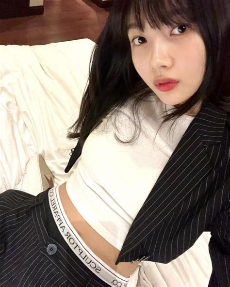 앗 팬티 보여요~ 제니∙조이∙오눅이 입은 로우 라이즈 패션이 대세