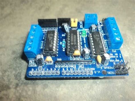 Barato Arduino Bot