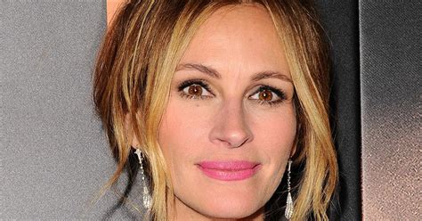 Lost Her Beauty Paparazzi Captured Julia Roberts On Vacation Beaware