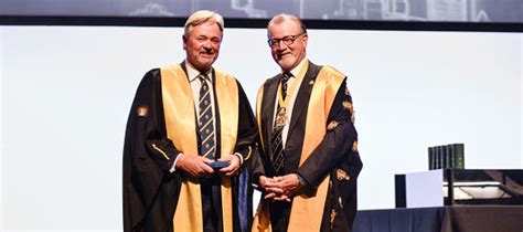 Dr Keith Mutimer Plastic Surgeon Melbourne