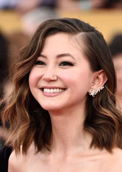 Kimiko Glenn Bio Kimiko Glenn On Her Queer Romance In Ghosting The