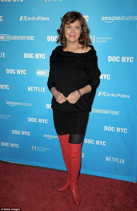 Susan Sarandon Hints Of More Hollywood Sexual Predators Daily Mail Online