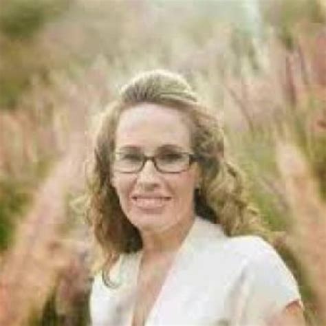 Kim Vitars Wiki Age Height Net Worth Mike Vitars Wife Instagram