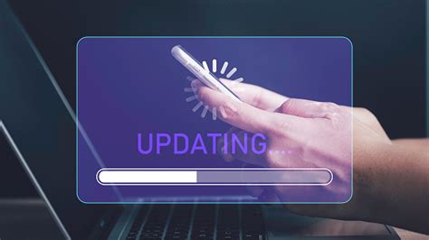 소프트웨어 업데이트 프로세스 설치 운영 체제 업그레이드 개념 가상 화면에 진행률 표시 줄을 업데이트하는 앱 패치 또는 앱 새 버전을 설치하는 노트북을 사용합니다 가상현실에