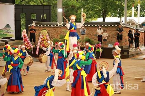 특집 한국인의 혼 세계인의 흥 농악 전통을 보존하다 ⑤ 강릉농악