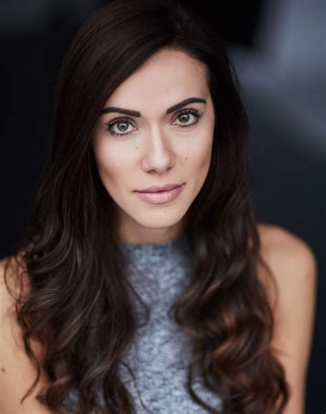 Picture Of Devora Wilde