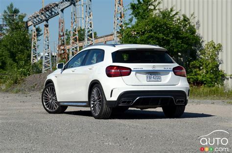 Review Of The 2018 Mercedes Amg Gla 45 Car Reviews Auto123