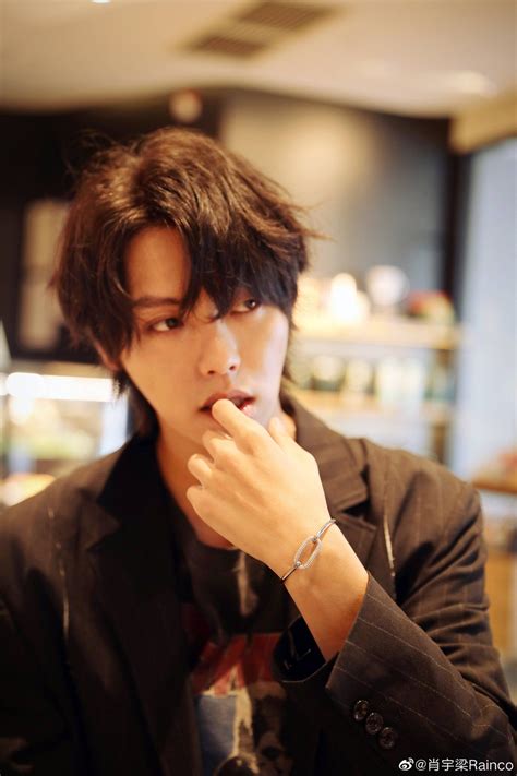 ปักพินโดย Bǎobèi ใน Xiao Yu Liang สามีในอนาคต ผู้ชาย