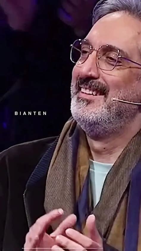 نگاه عاشقانه محسن شریفیان به هنرنمایی دخترش