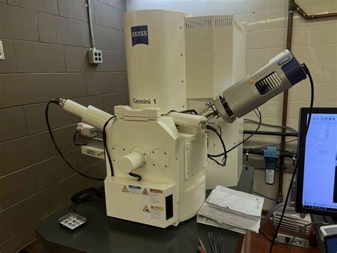 Scanning Electron Microscope Centre For Microscopy And Bioanalysis