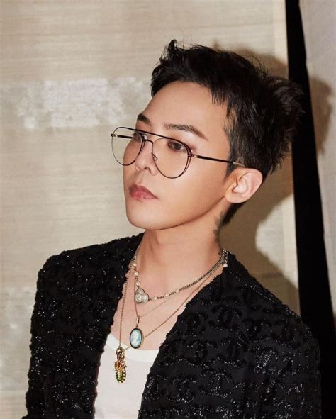 지디 오늘자 샤넬 행사 외모 네이트 판