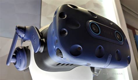 Htc Vive Pro Eye Hands On More Than Just Eye Tracking Slashgear