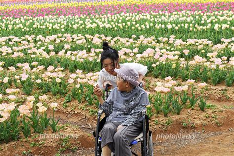 素敵なお婆ちゃん 写真素材 フォトライブラリー photolibrary