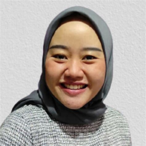 Nindi Putri Bachelor Of Applied Science Brawijaya University