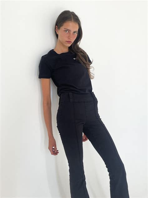 NASTYA NIKANDROVA 제이모델매니지먼트 J Model Management