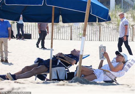 Joe Biden Joked About Jill Swimsuit Pics In Special Counsel Interview Daily Mail Online