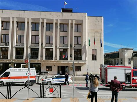 Евакуираха и Община Стара Загора заради подадения за Община Горна Оряховица сигнал за бомба