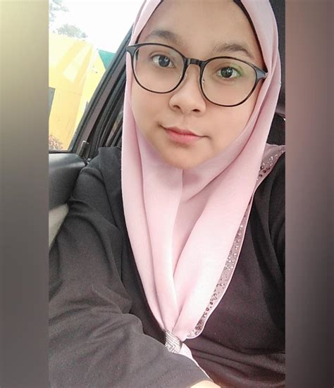 koleksi awek tudung² on Twitter DM for hot pic https t co zz uQQBKB Twitter