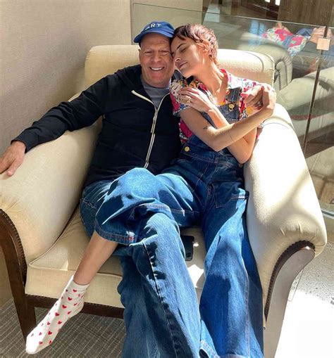 All About Bruce Willis 5 Babes