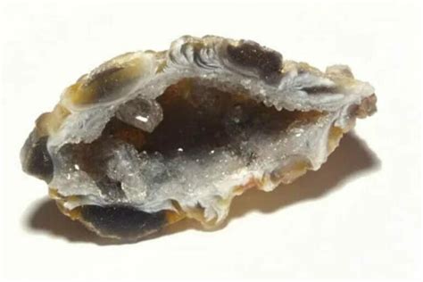 How To Find Geodes In Hundreds Of Different Options