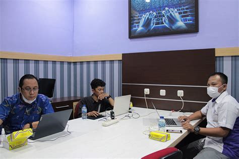 Pelatihan Pemrograman Berbasis Web Dengan PHP Dan Framework CI Dari Fakultas Teknik Universitas