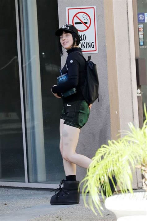 Billie Eilish Flaunts Her Legs In Small Shorts Photos The Fappening