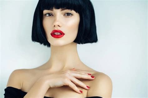 New Haircut Alert 15 Stunning Takes On The Short Layered Bob With Bangs To Get You Inspired