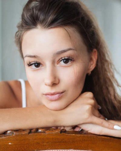 Julie Jess Wiki Bio Net Worth Boyfriend Height Weight Age Measurements And More Flipboard