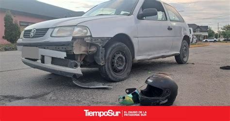 Motociclista sufrió un corte en la cabeza tras colisión