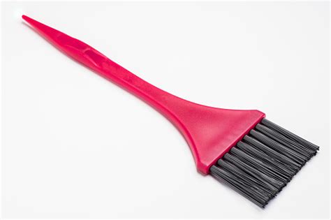 흰색 배경에 분홍색 플라스틱 손잡이가 있는 플랫 브러시 단일 객체에 대한 스톡 사진 및 기타 이미지 단일 객체 머리 모양