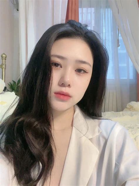 500 Bức ảnh Con Gái Khóc Nét Buồn Sâu Lắng Và đầy Tâm Trạng