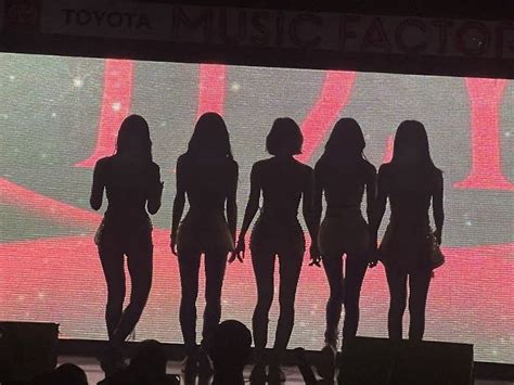 ITZY Goes Viral For A Photo Of Their Silhouettes Showcasing Their Unreal Visuals Itzy Photo