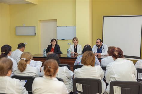 აჭარის აჭარის ჯანმრთელობისა და სოციალური დაცვის მინისტრი ნინო ნიჟარაძე პირველ მოადგილე მარი