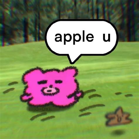 可爱粉红小熊趴地，配文“apple U”，超萌超有趣 粉熊pinkee表情包表情包图片动图 求表情网 斗图从此不求人