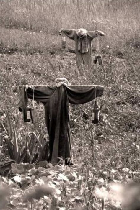 What Scarecrows Looked Like In The Past Through These Historical Photos