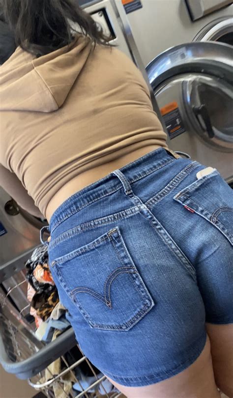 Teen In Short Shorts W Vpl Wedgie Bending Over 😋😘 Pt 2 Short