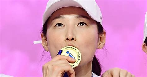 더 완벽할 수 있나‘통합우승 Mvp 수상 배구여제 김연경 V 리그 최정상에서 커리어 마침표 Mk인천