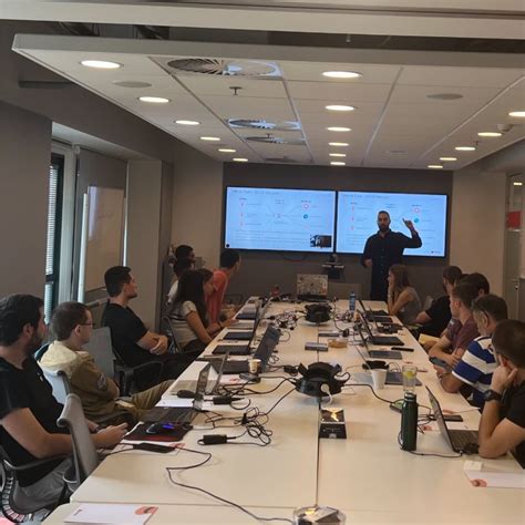 Virtualization Microservices Architecture Cloudnative Openshift