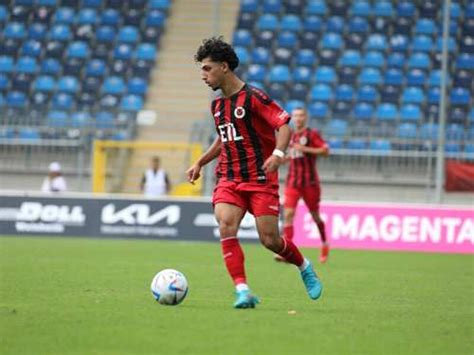 Viktoria 1904 E V Youssef Amyn Wechselt Zu Top Klub Feyenoord Rotterdam