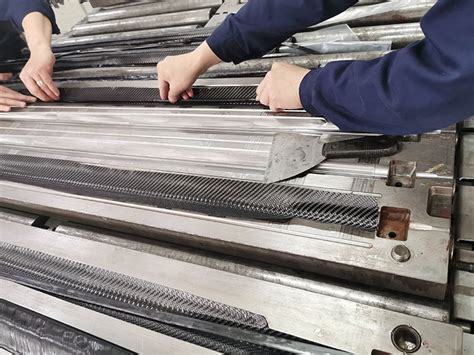 鑫达复合材料科技（威海）有限公司 碳纤维制品 碳纤维复合材料 工厂展示