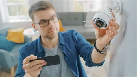 How To Detect Hidden Camera With Mobile Phones