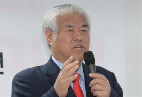 자체적으로 돈 만들어 하느님 나라를 신도들에 신용카드 권유한 전광훈